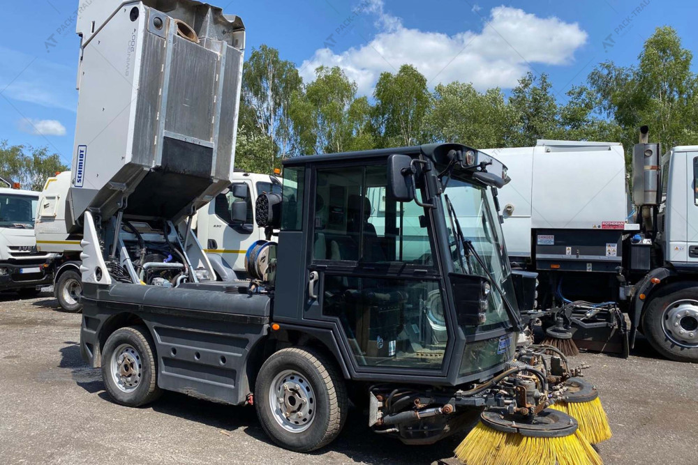 Schmidt Compact 200 Compact Sweeper 2018 y. 5919 m/h. - Buy in Ukraine