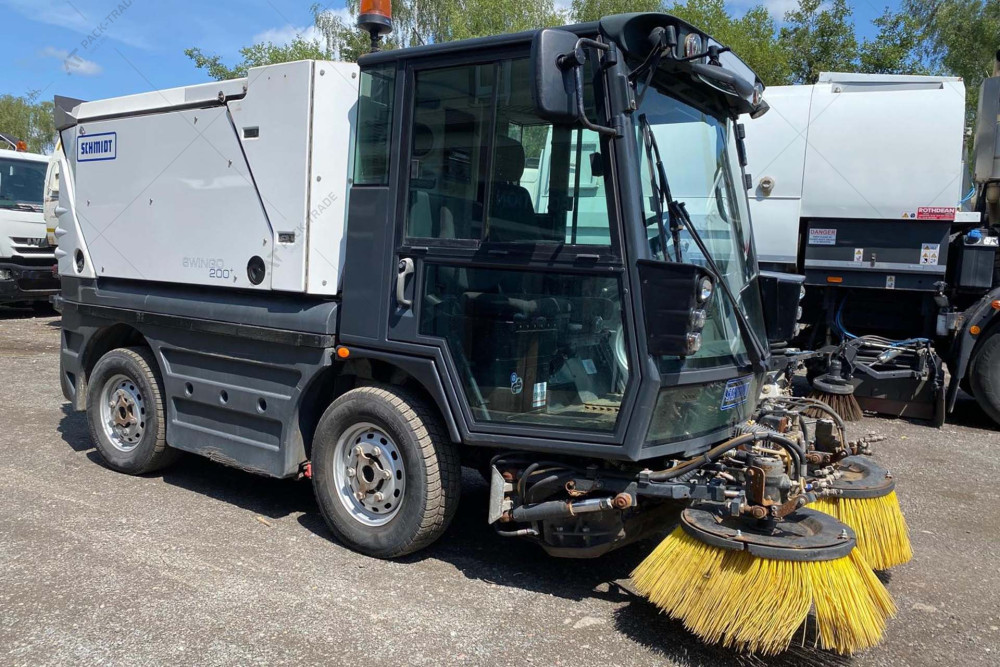 Schmidt Compact 200 Compact Sweeper 2018 y. 5919 m/h. - Buy in Ukraine