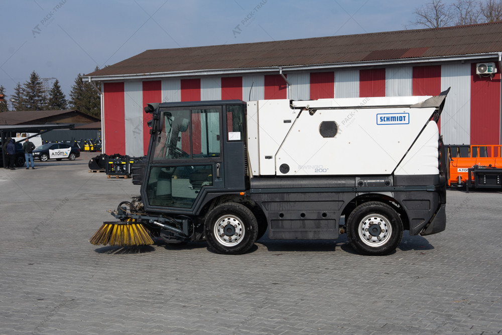 Schmidt Compact 200 Compact Sweeper 2018 y. 5925 m/h., №5167 - Buy in ...